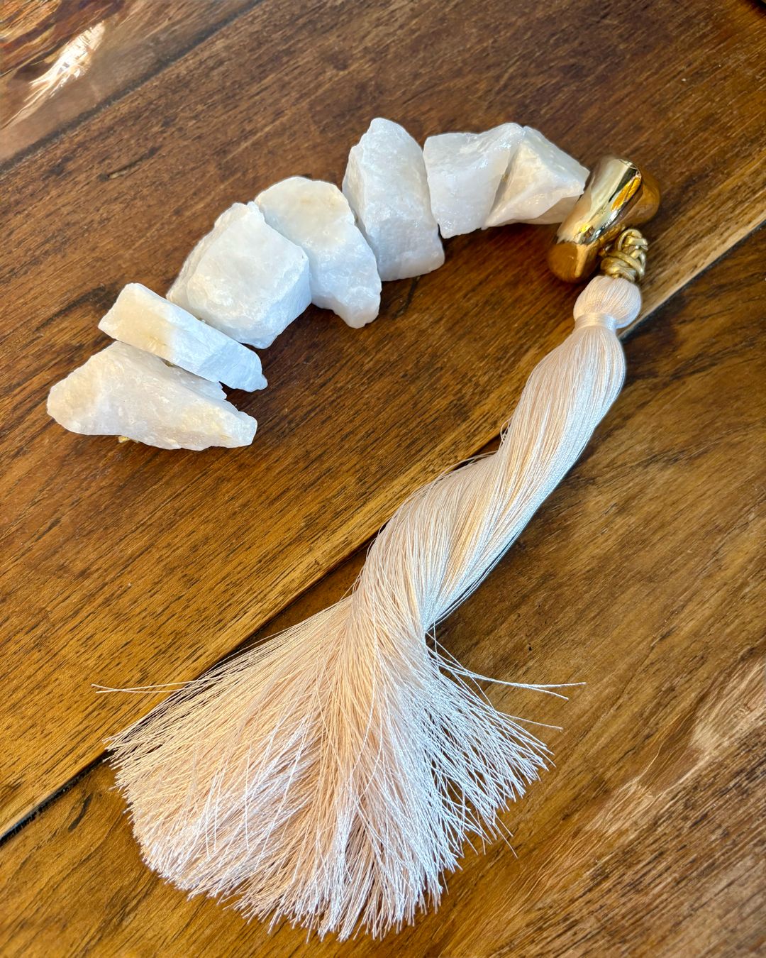 COLAR DE DE MESA COM PEDRAS NATURAIS BOHO P | Pedra Viva Design