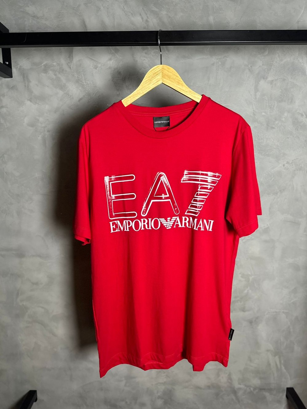 Camiseta Armani estampa EA7 nova 2024 | Caio Multimarcas