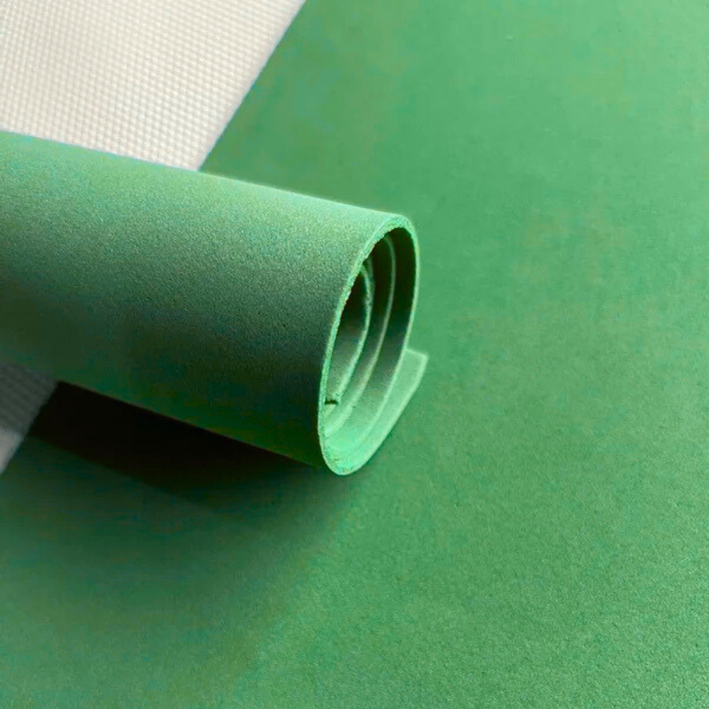 FOLHA EVA AZUL CLARO LISO - 40X60CM - 2MM DE ESPESSURA - 1UN | Lojas Linna